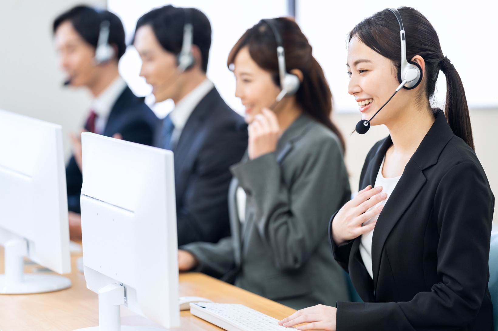PBXとは？機能や種類、ビジネスフォンとの違い、クラウドIVRとの比較 | IVR（自動音声応答サービス）の株式会社電話放送局